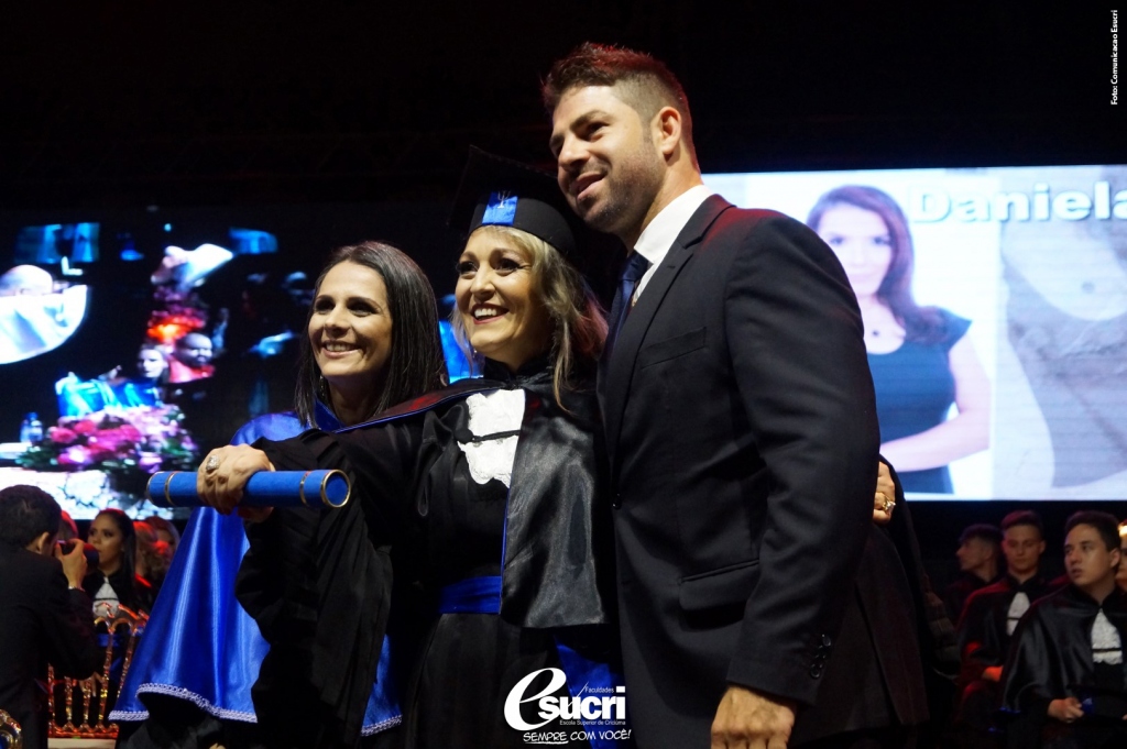 Confira as imagens da formatura de 01 de Dezembro - Noticias